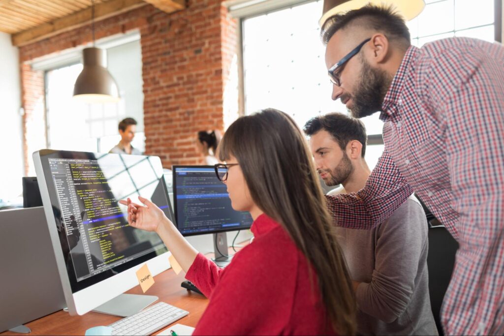 AI Web Design vs Human Designers: What You Need to Know